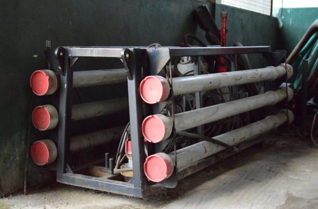 Slickline Lubricator Rack with Lubricators and Bop – Mosh Energy ...